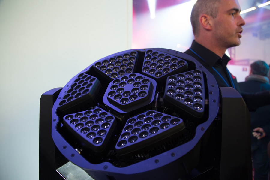 High-End ShapeShifter, multiplie les Pan/Tilt | SoundLightUp.