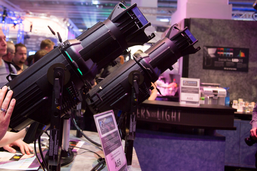 Découpes ETC Source Four Led series 2 avec un zest de citron ...