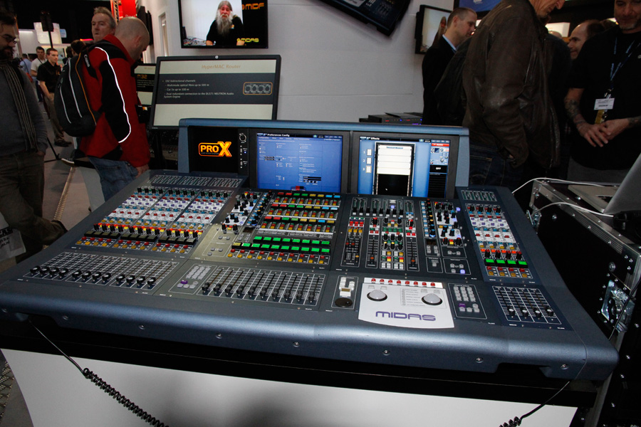 C’est officiel, MIDAS lance la PRO X | SoundLightUp.