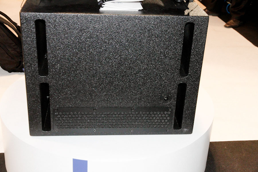 APG renforce son système Uniline | SoundLightUp.