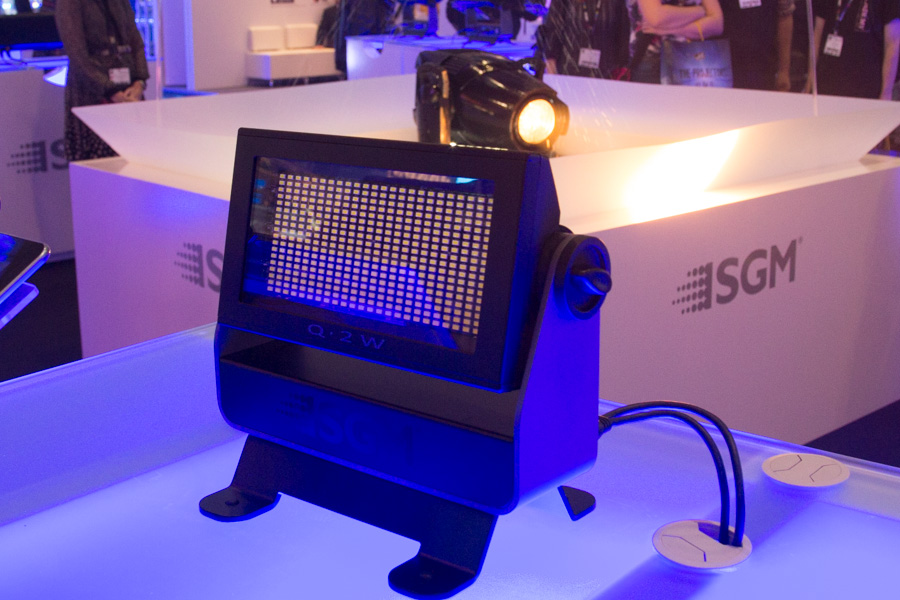 SGM P-2, Q-2- Q-2W, encore plus compacts et moins gourmands | SoundLightUp.