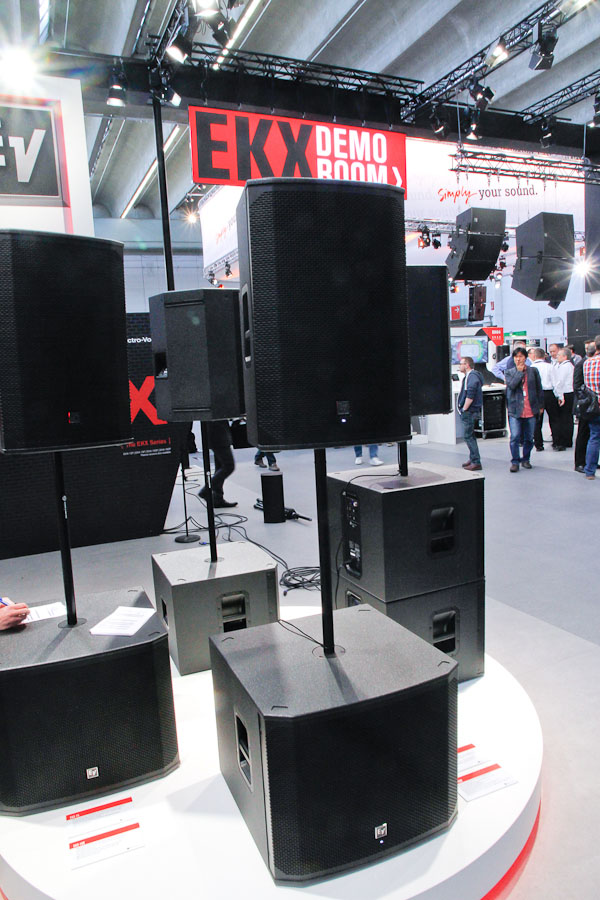 Electro-Voice introduit les X-Line et la série EKX | SoundLightUp.