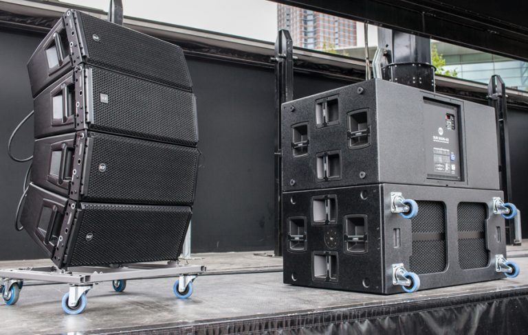 Le système Line Array compact RCF HDL 30-A est disponible | SoundLightUp.