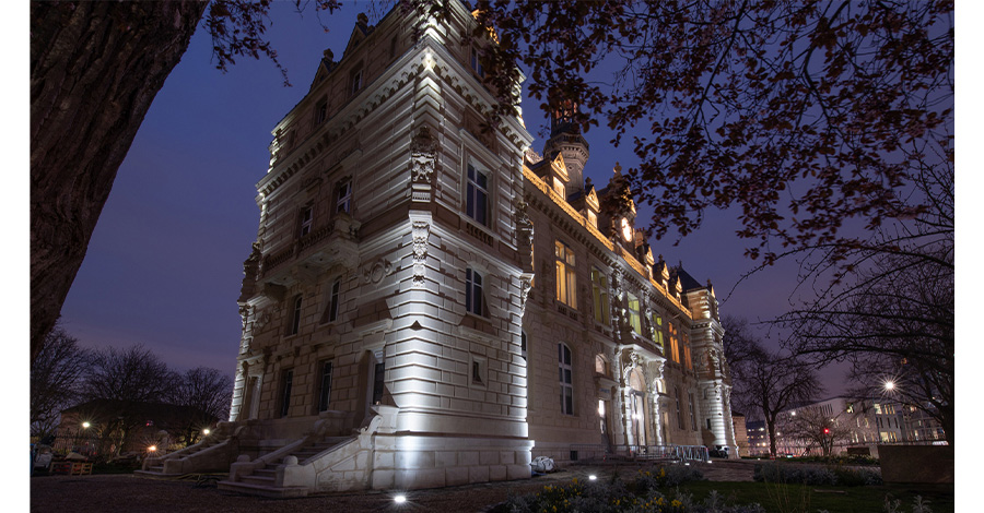 Anolis Lighting éclaire L’Hôtel de ville de Pantin | SoundLightUp.